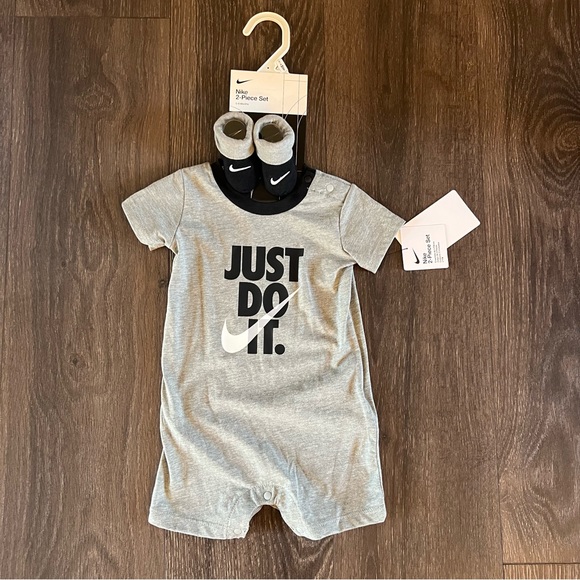 Nike | Matching Sets | Nike 2 Piece Onesie Set Size 6 Months | Poshmark